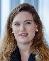 Laura Kelly | People | Baker McKenzie