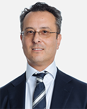 Sebastian L. Busa | People | Baker McKenzie